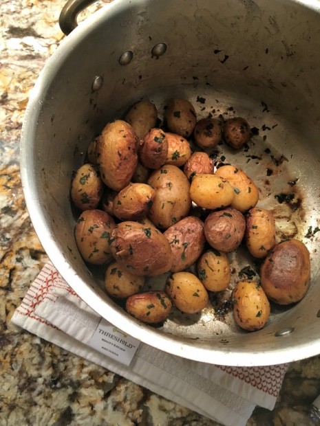 One pot herbed potatoes. - A Life From Scratch.